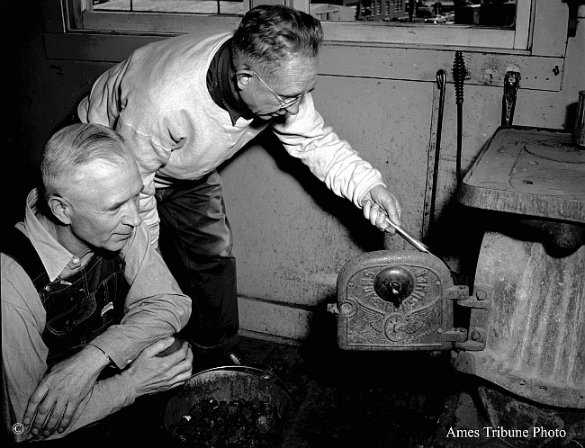 Railroad Crossing Watchmen | Ames History Museum
